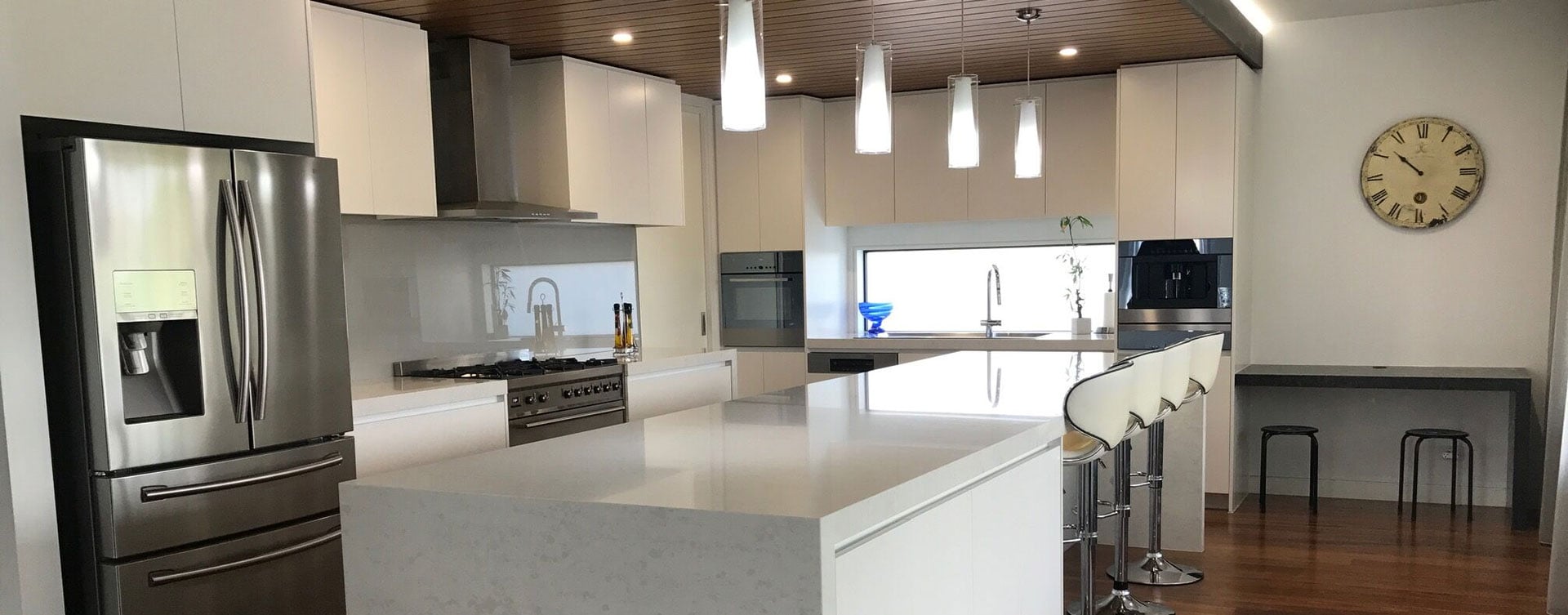 Kitchen Stone Benchtops Melbourne | Custome Benchtops | Natural Stone | Modern & Affordable Price